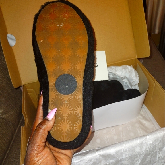 UGG | Shoes | New With Original Box Stuffing And Packaging | Poshmark